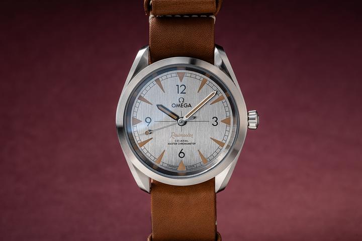 Omega Seamaster Railmaster 220.12.40.20.06.001 Silver Dial with Box and ...