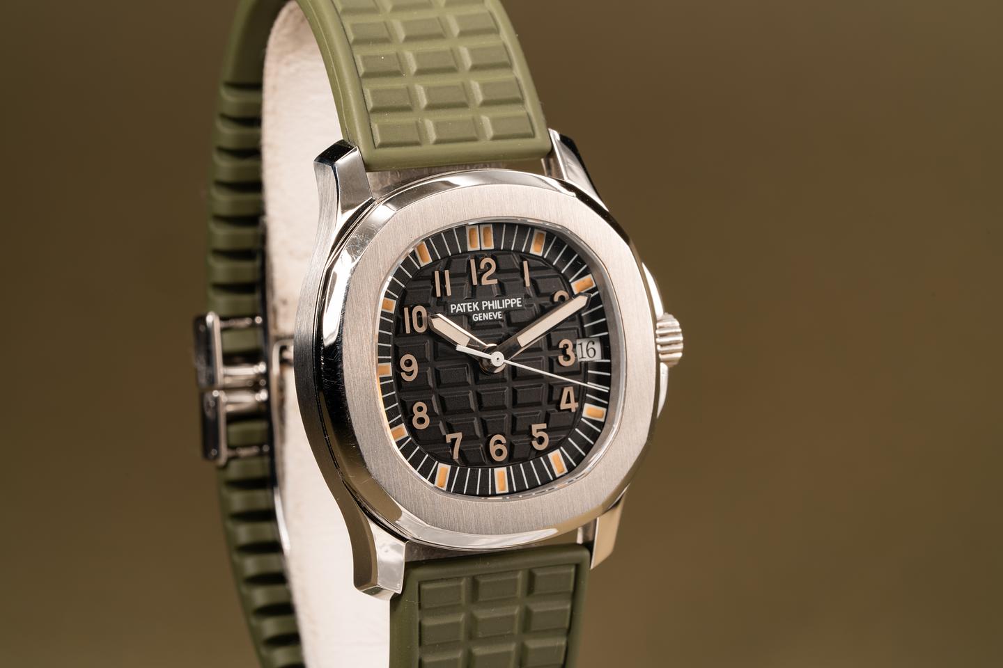 Tropical Watch - 1997 Patek Philippe Mid-Size Aquanaut 5060 with ...